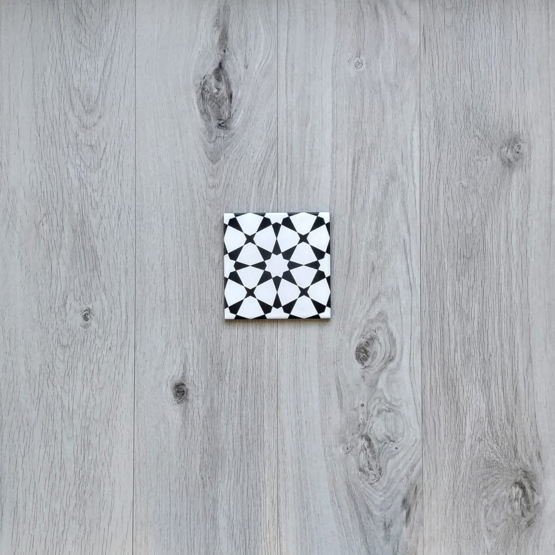 Agraba MINI Tile | Black & White Tiles | 15cm x 15cm | Wall & Floor FU ...