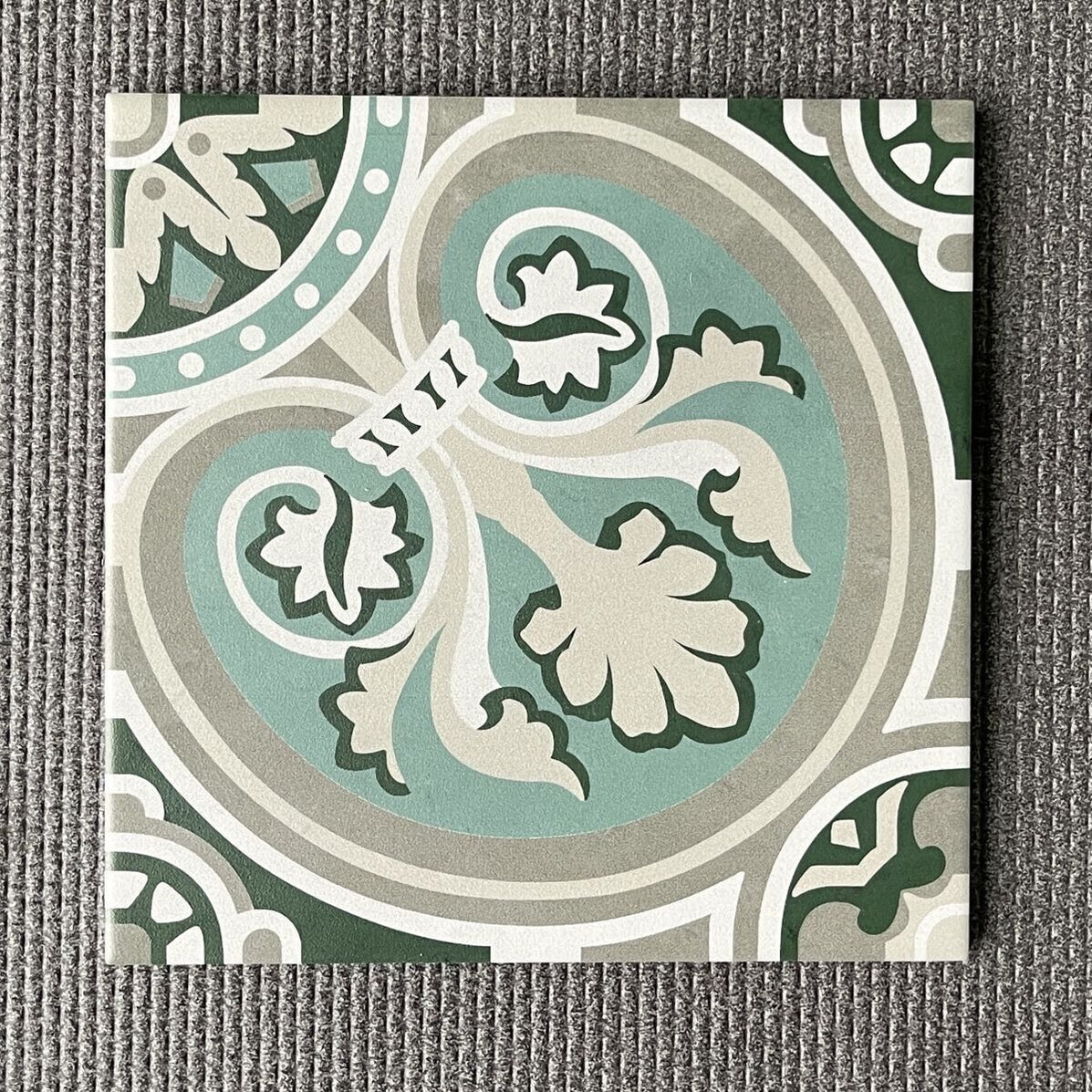 Europa Toulouse Tile | Victorian Green Tiles | 20cm x 20cm — Artisan ...